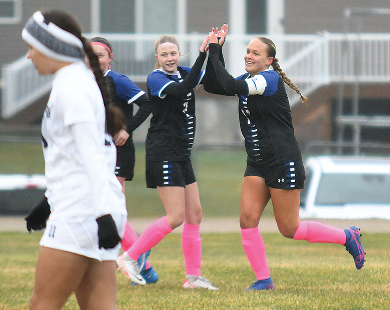 Rebels catch Bobcat girls off guard | News, Sports, Jobs - Times Republican